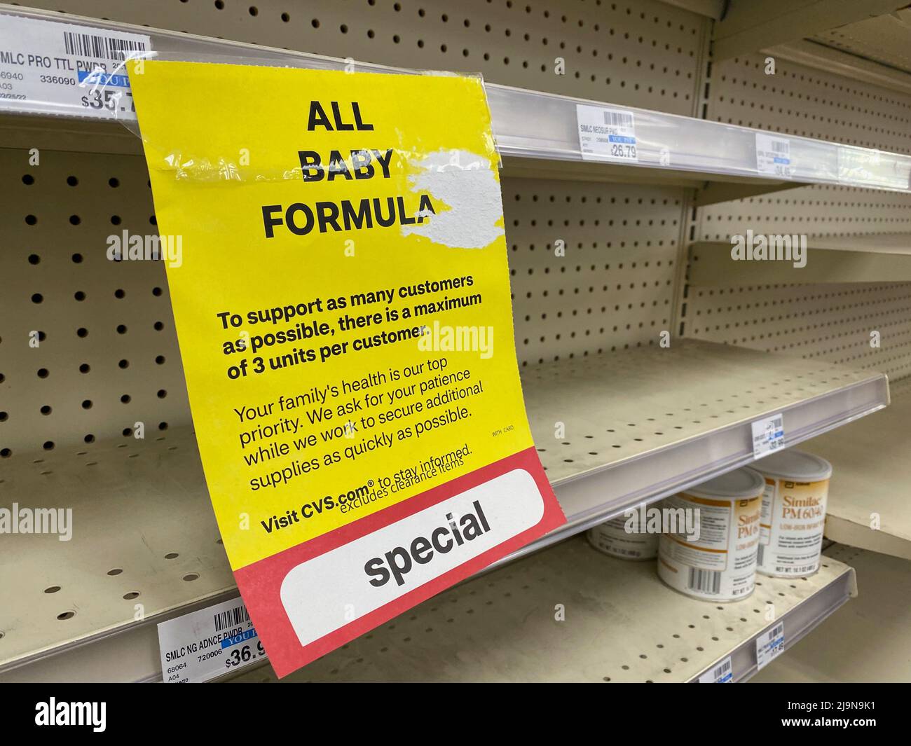 Racine, Wisconsin, USA. 24th May, 2022. Spare stocks of baby formula ...