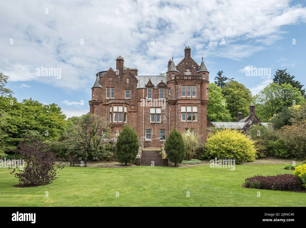 Scottish baronial mansion hi-res stock photography and images - Alamy
