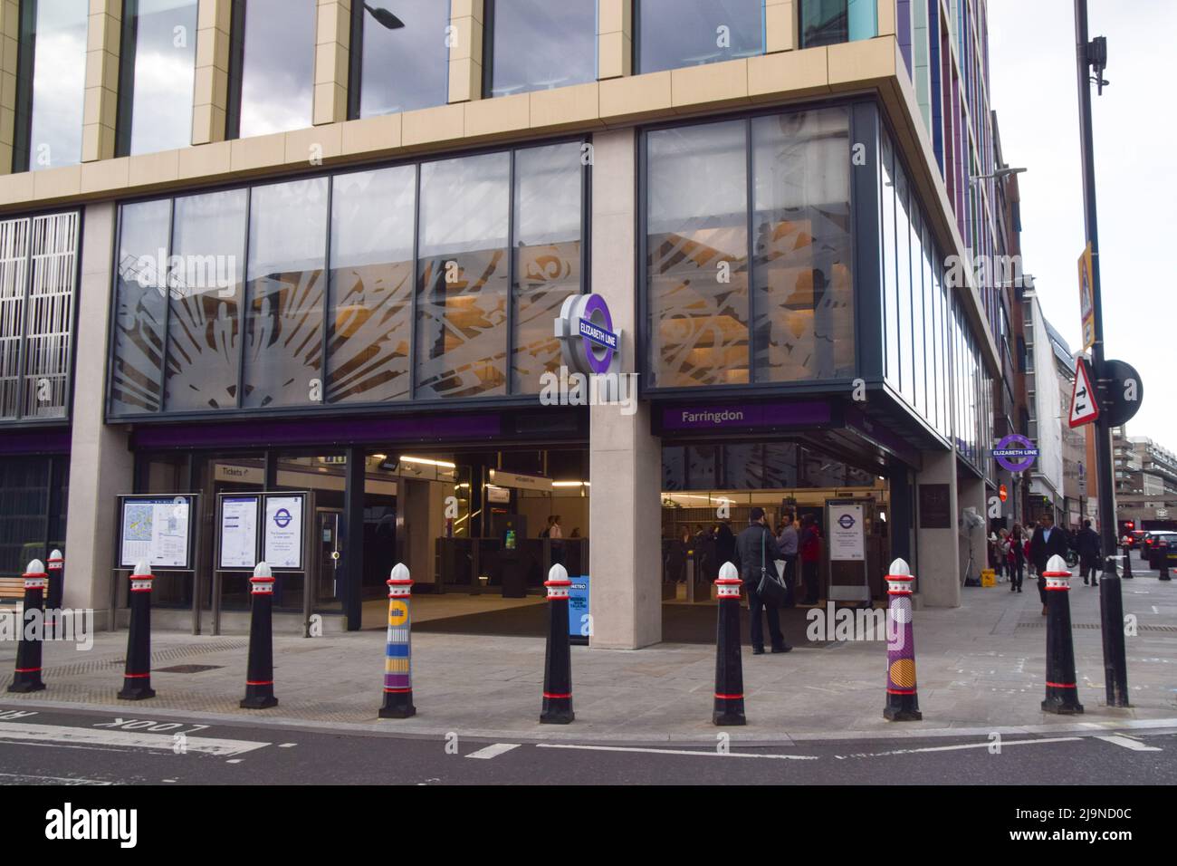 London, UK. 24th May 2022. The newly built Farringdon Elizabeth Line ...