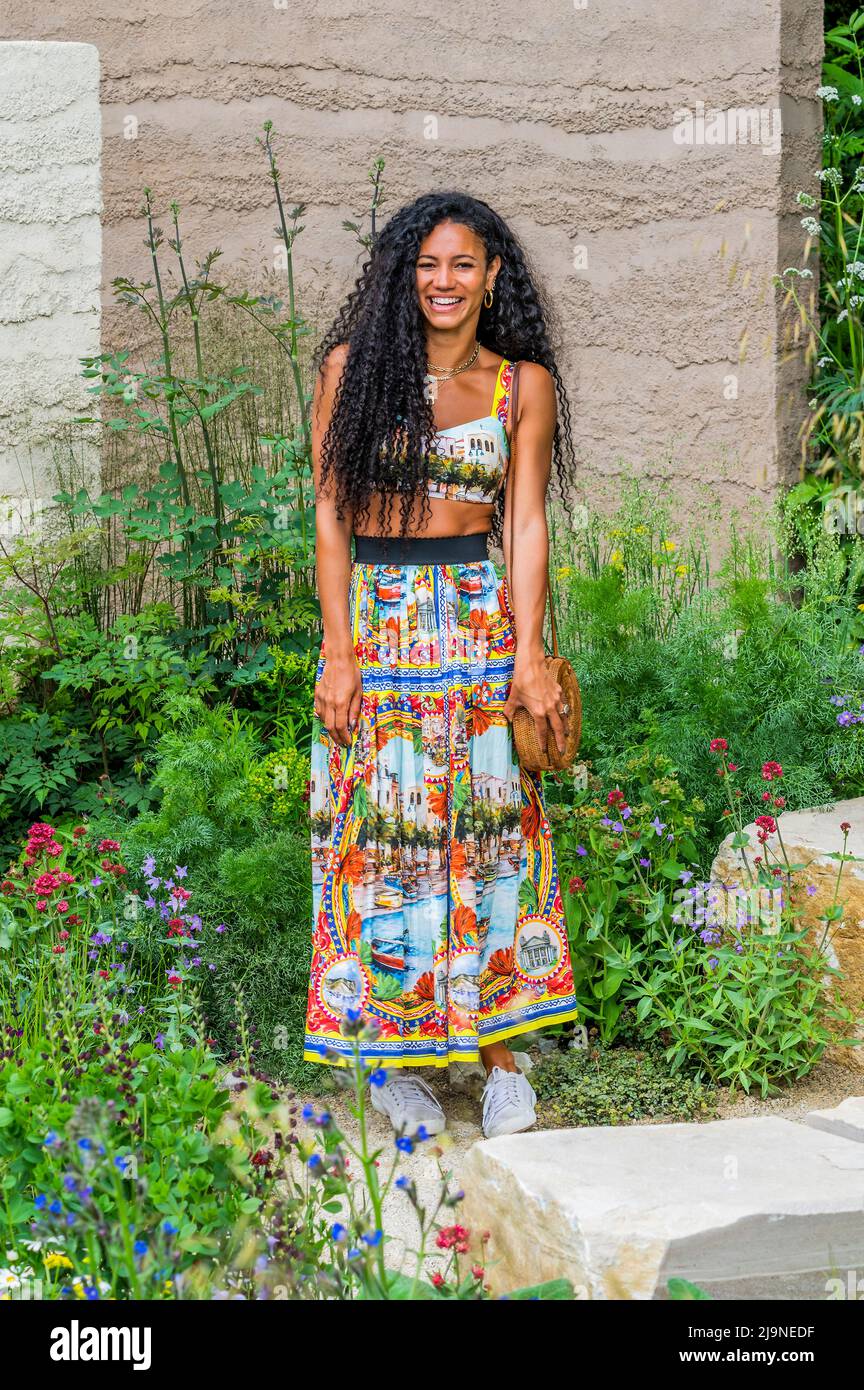 Vick hope radio 1 hi-res stock photography and images - Alamy