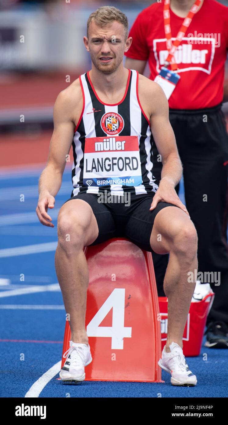Kyle Webb competing in the men’s 800m B race at the Birmingham Diamond ...
