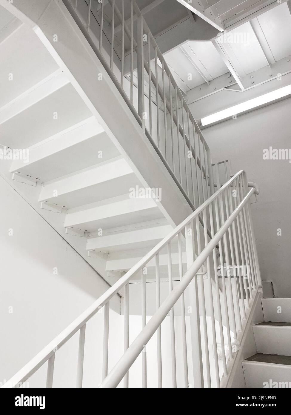 White staircase hi-res stock photography and images - Alamy