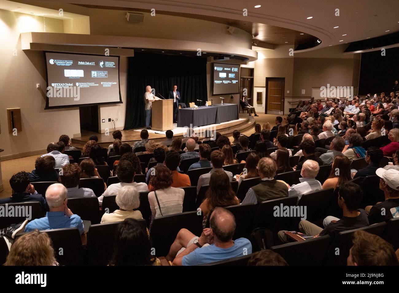 Former Polish president Lech Walesa speaks to the Polish Club and ...