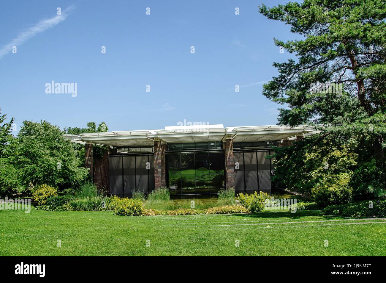 Fondation Beyeler in Riehen, Switzerland - a place for all the senses ...