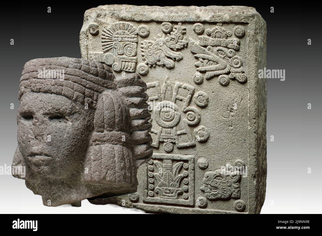 Aztec sacrificial symbols hi-res stock photography and images - Alamy