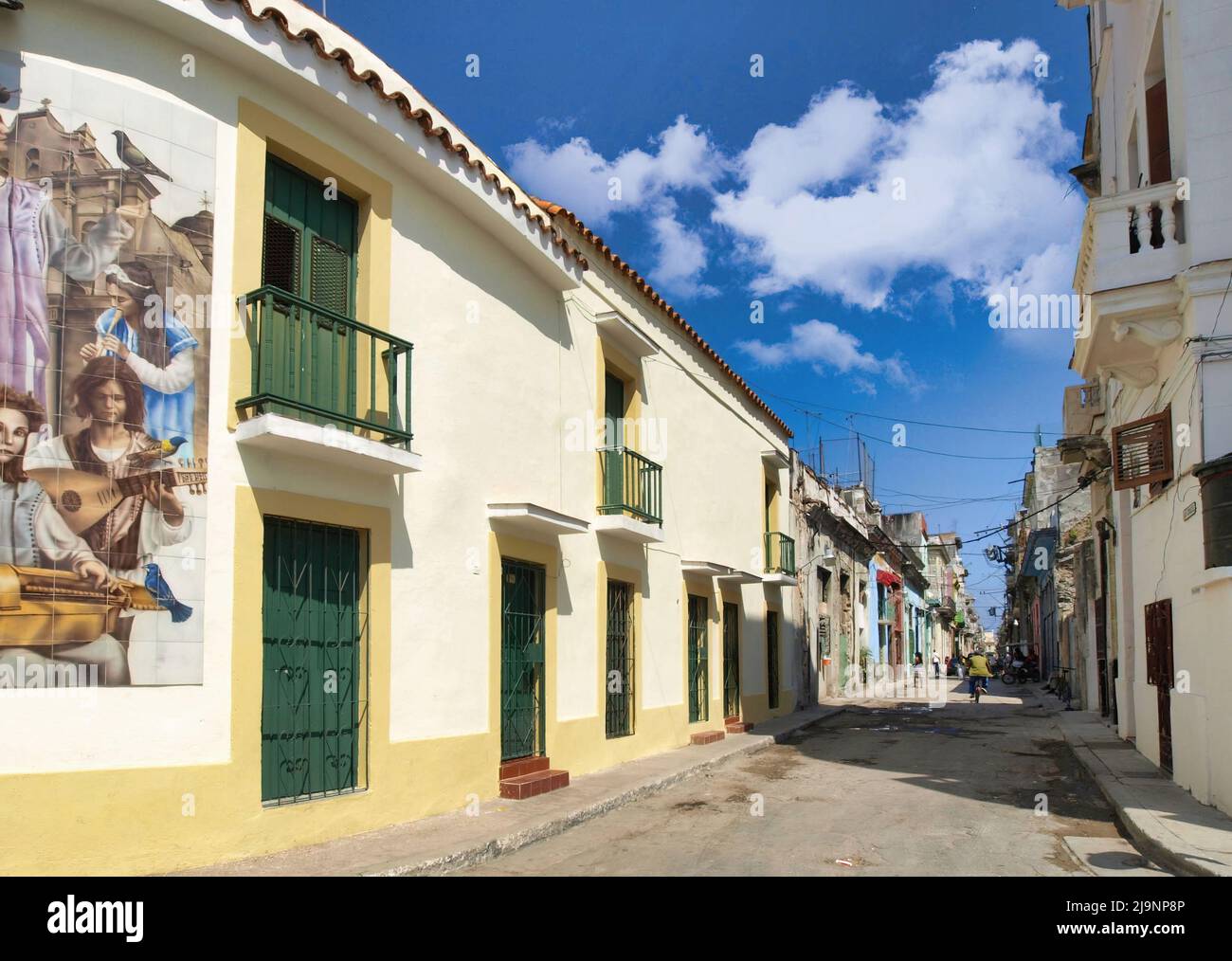 The other side of Havana (Cuba), the old part of the city, the genuine ...