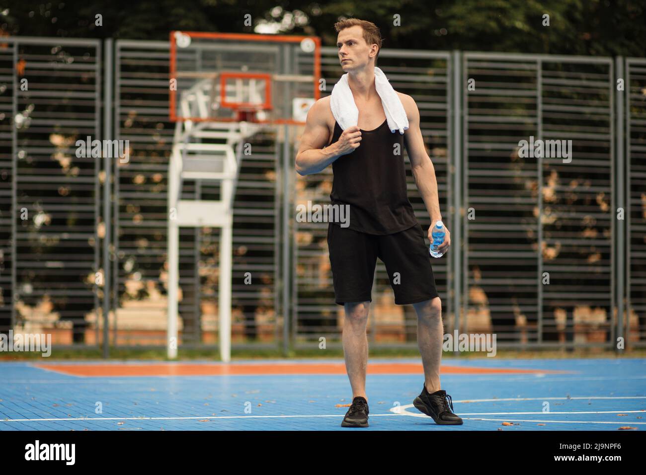 Sweaty workout clothes hi-res stock photography and images - Alamy