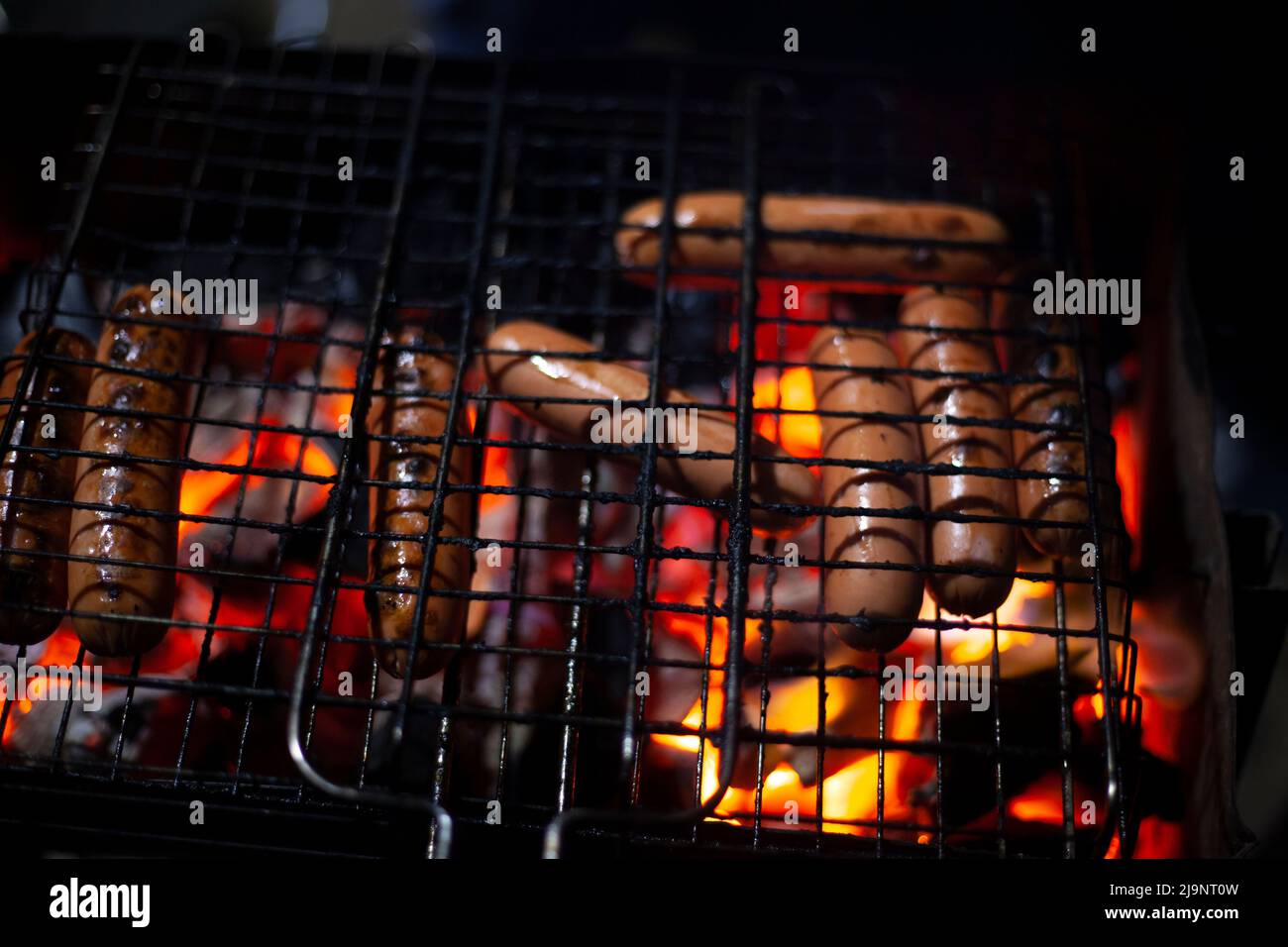 Open air campfire hi-res stock photography and images - Alamy