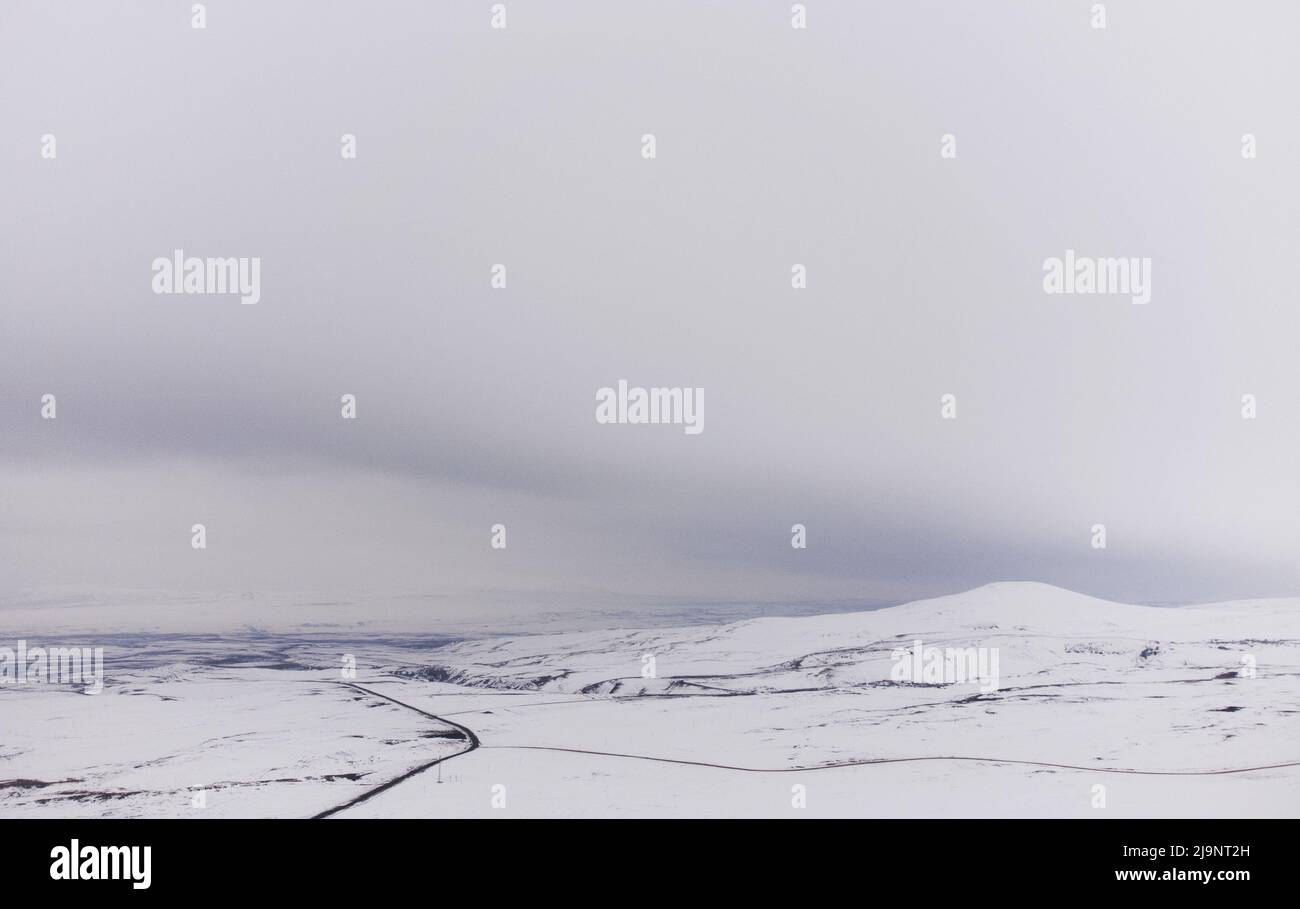 Overhead aerial view slope mountain hi-res stock photography and images ...
