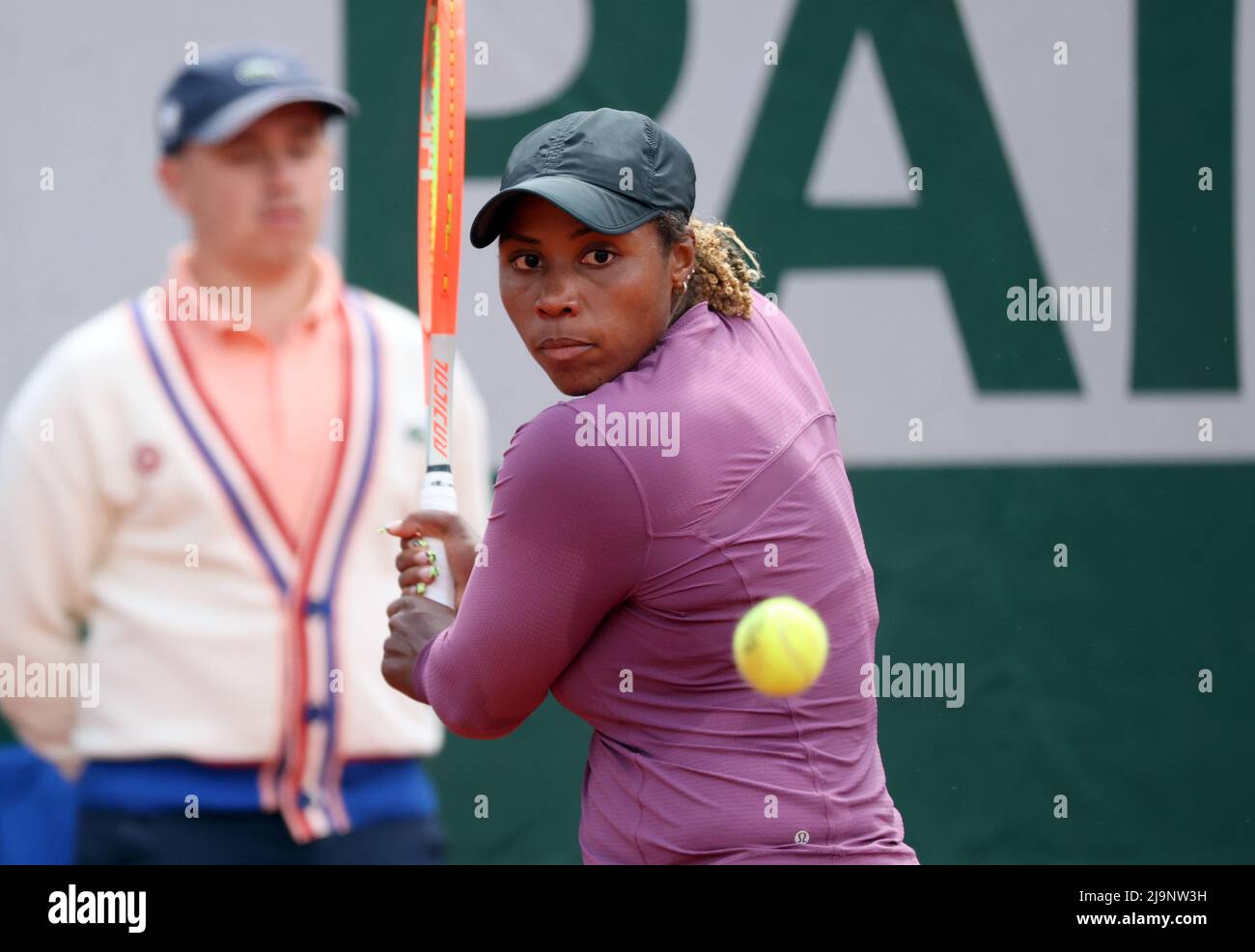 Paris, France. 24th May, 2022. US player Taylor Townsend plays against ...