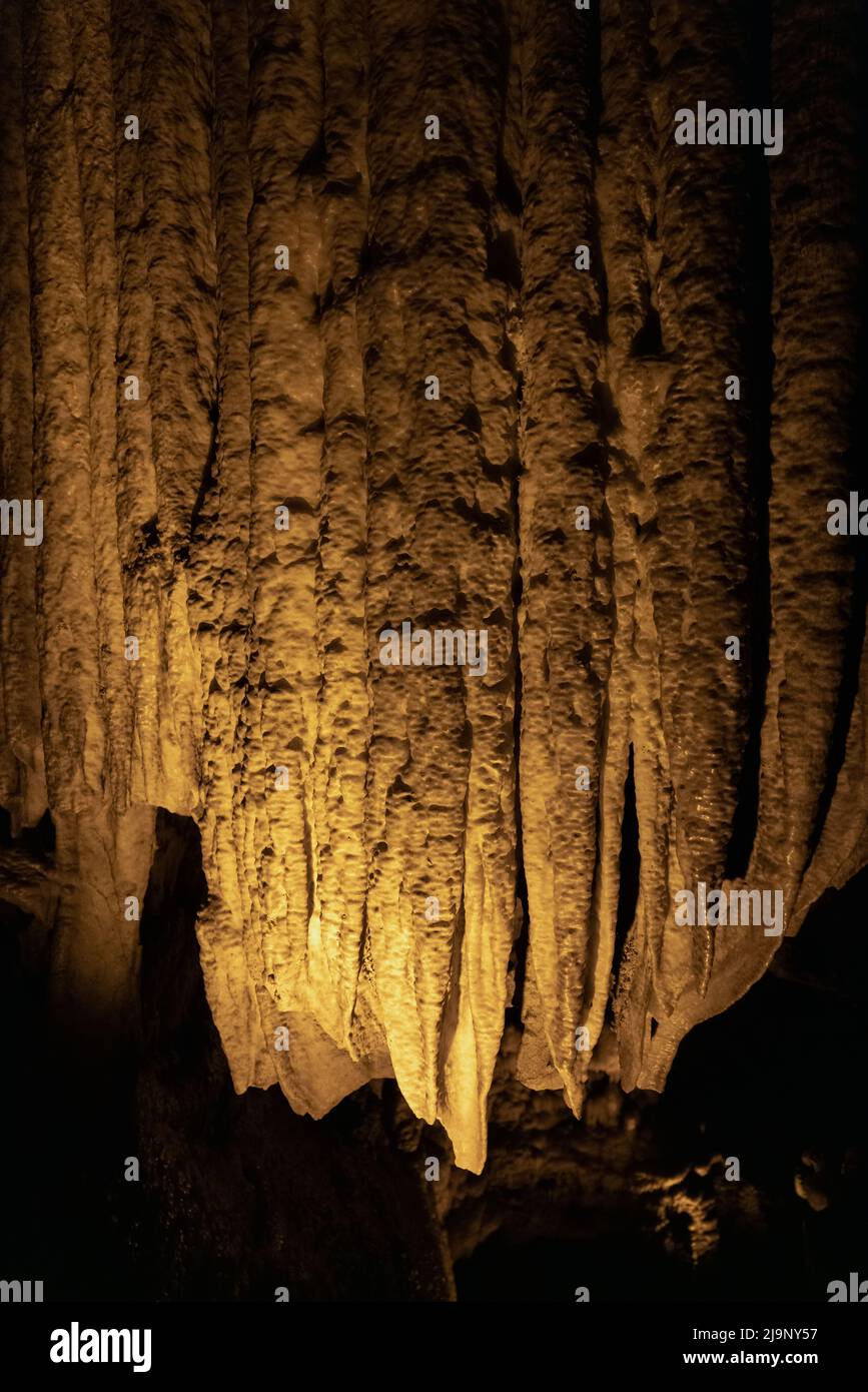 Stratigraphy cave hi-res stock photography and images - Alamy