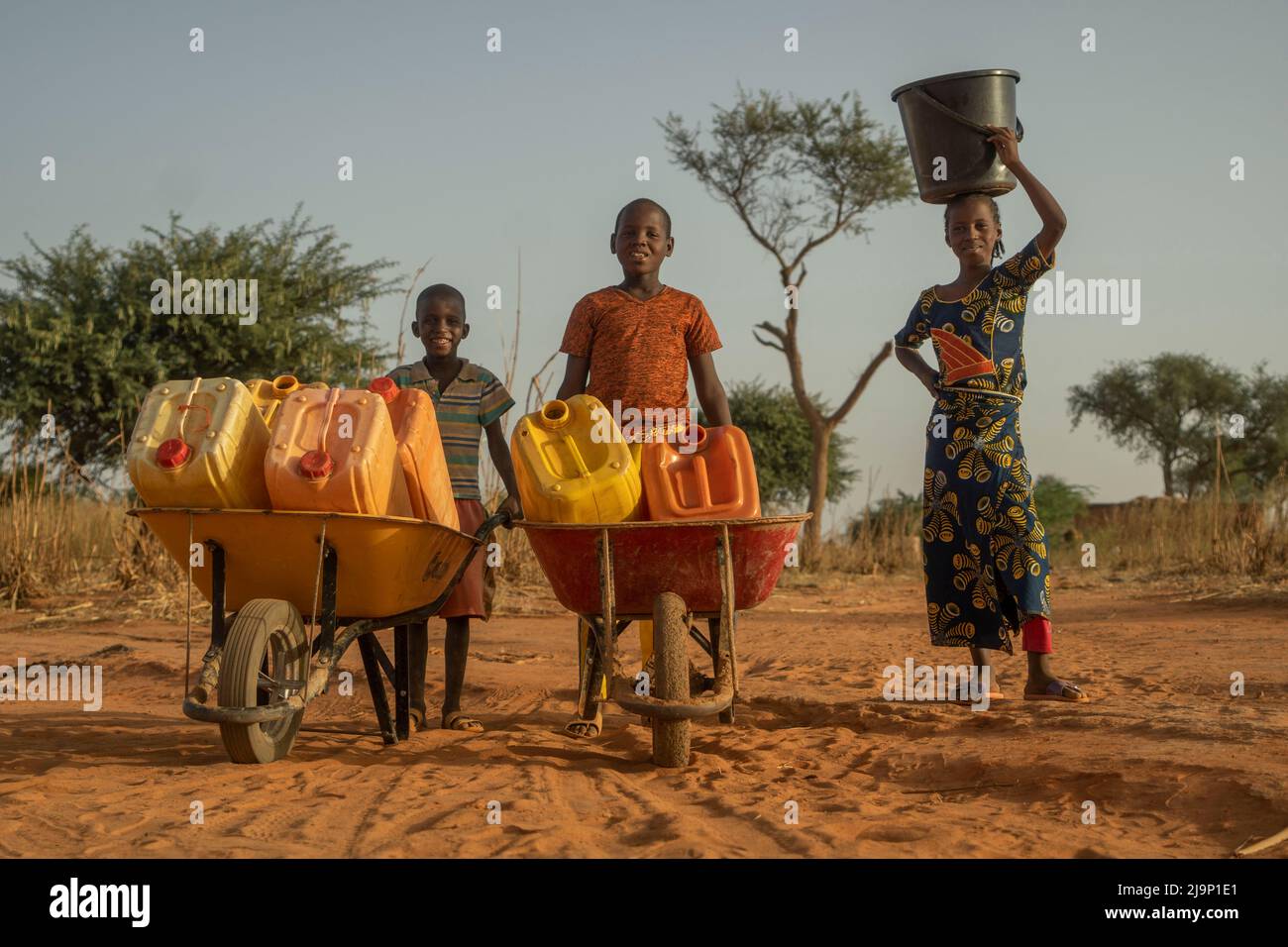 African hands in water hi-res stock photography and images - Alamy