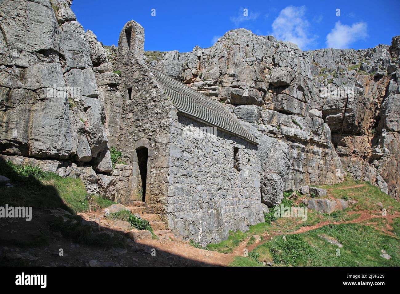 Saint govan's chapel hi-res stock photography and images - Alamy