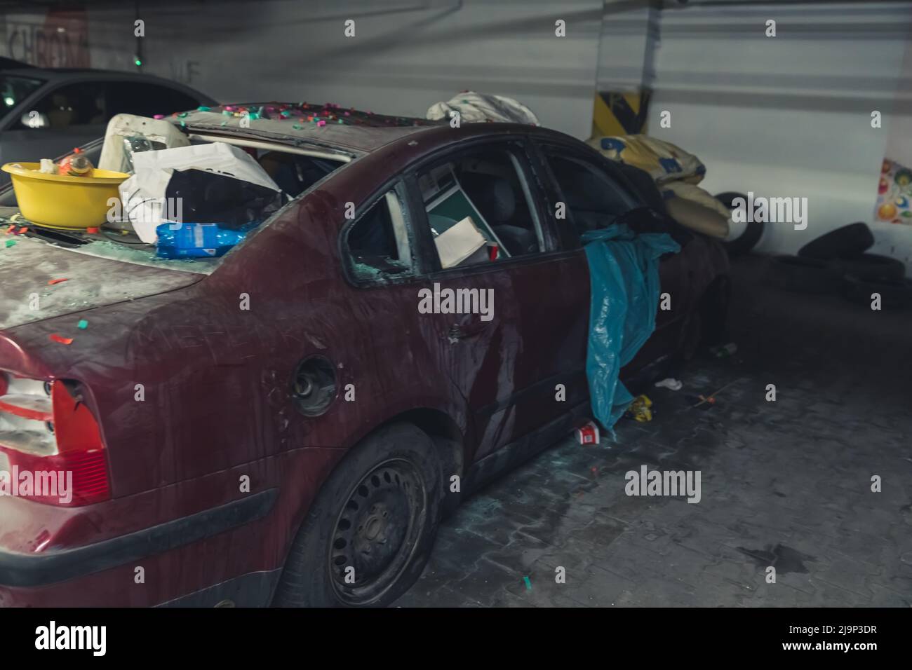 Car tire burst hi-res stock photography and images - Alamy