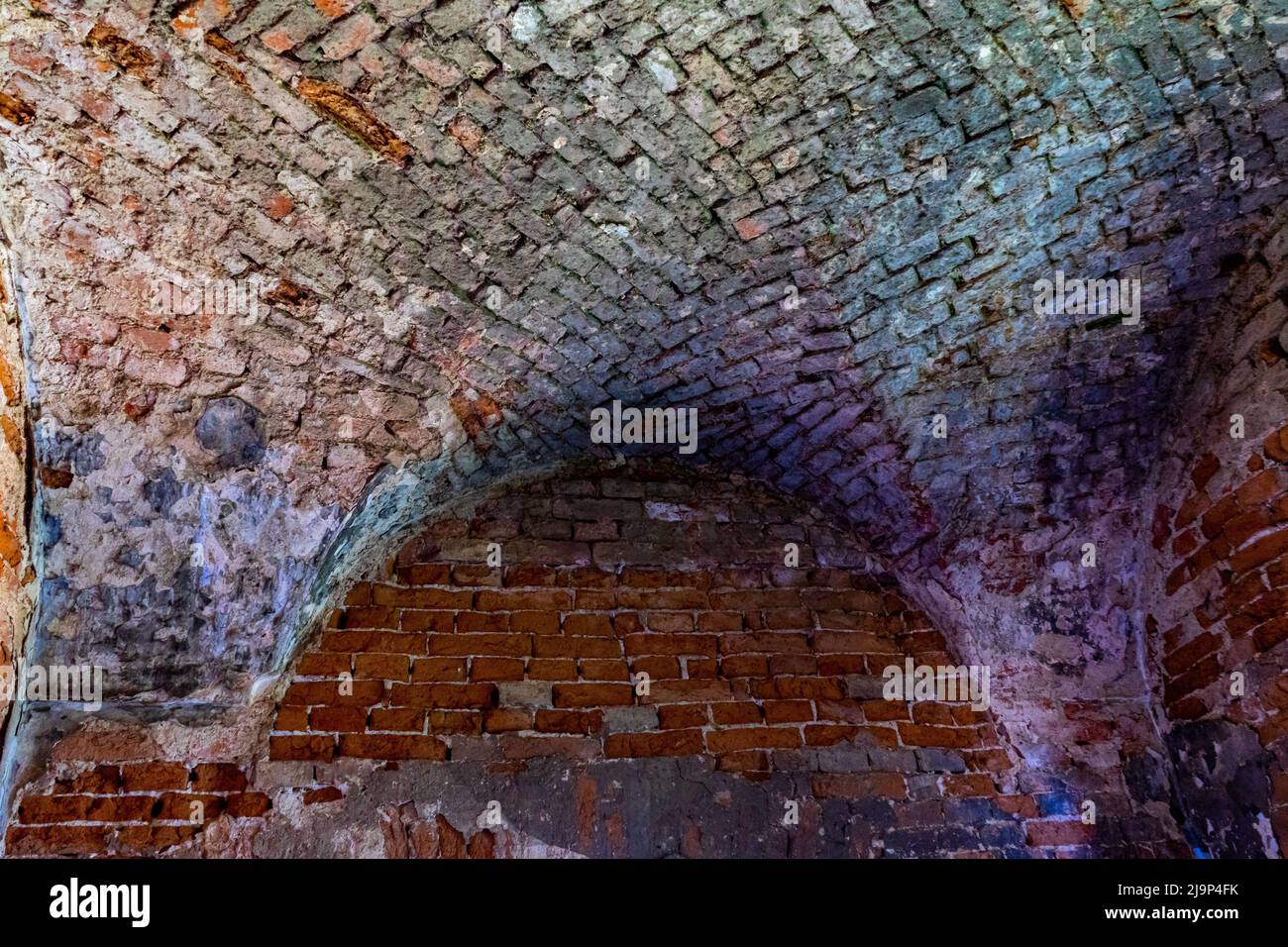 Technology of building a ceiling of brick in ancient houses Stock Photo ...
