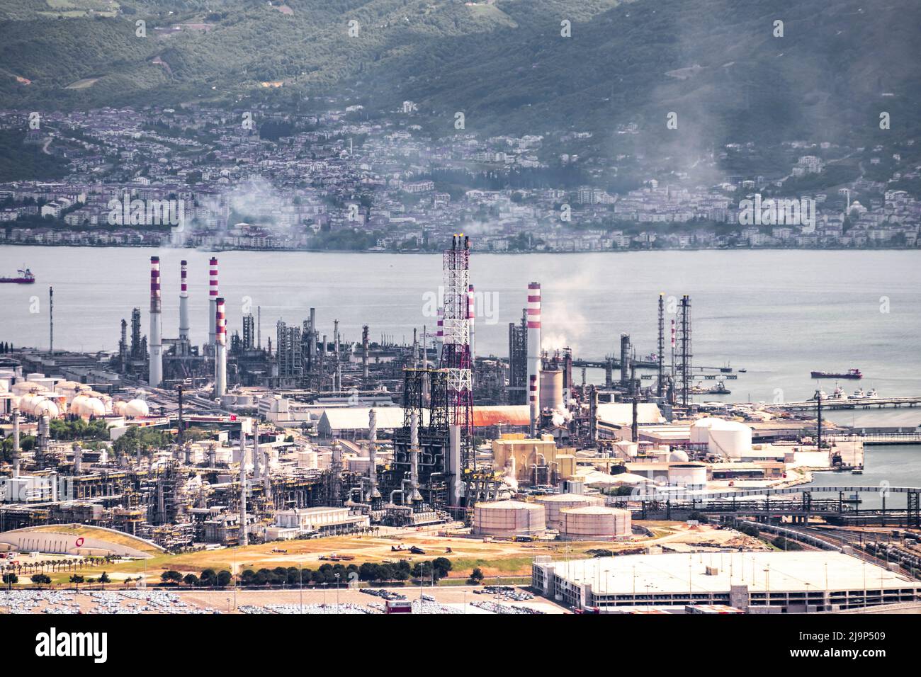 Turkey - May 19, 2022 : Tupras Izmit oil refinery, Tupras is Turkey's ...