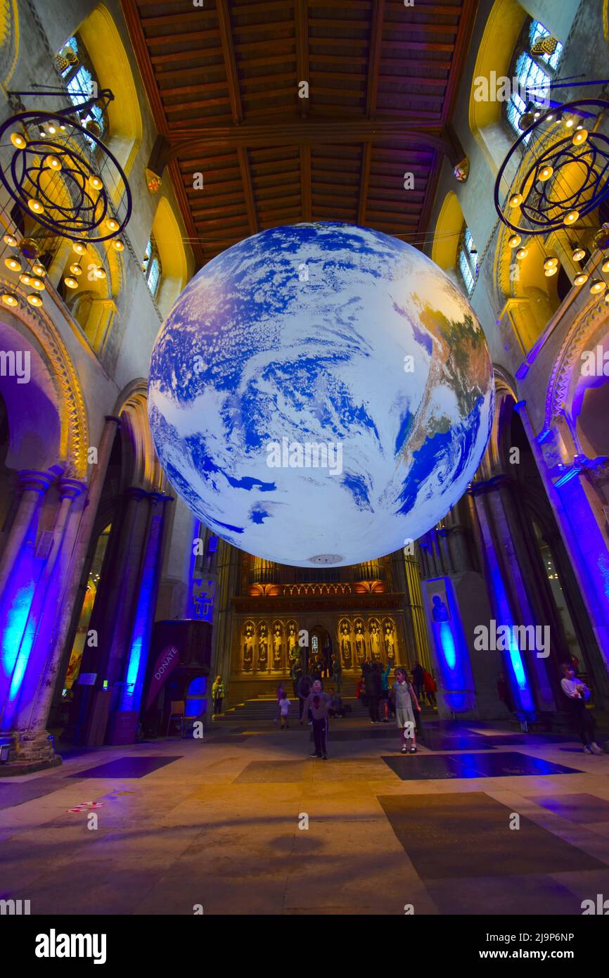 Artist luke jerrams gaia hi-res stock photography and images - Alamy