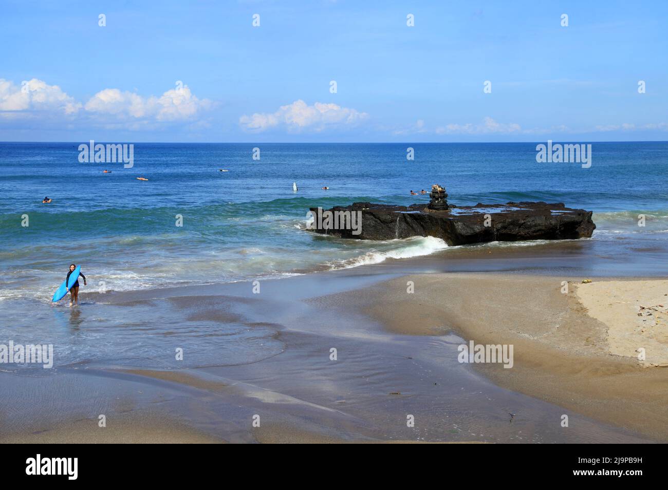 Waves Splashing over Rocks at Batu Bolong Beach in Canggu, Bali ...