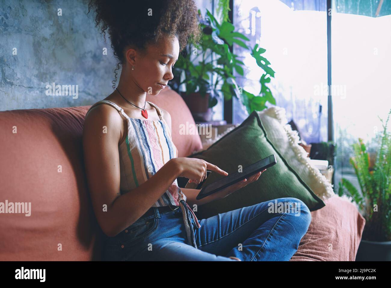 Adult only screen hi-res stock photography and images - Alamy