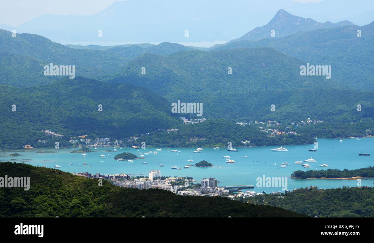 East sharp hi-res stock photography and images - Alamy