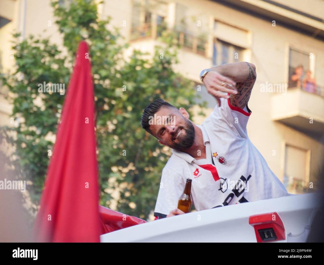 Olivier Jonathan Giroud of AC Milan celebrates during the Serie A ...