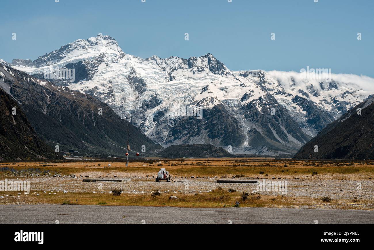 Sefton village hi-res stock photography and images - Alamy