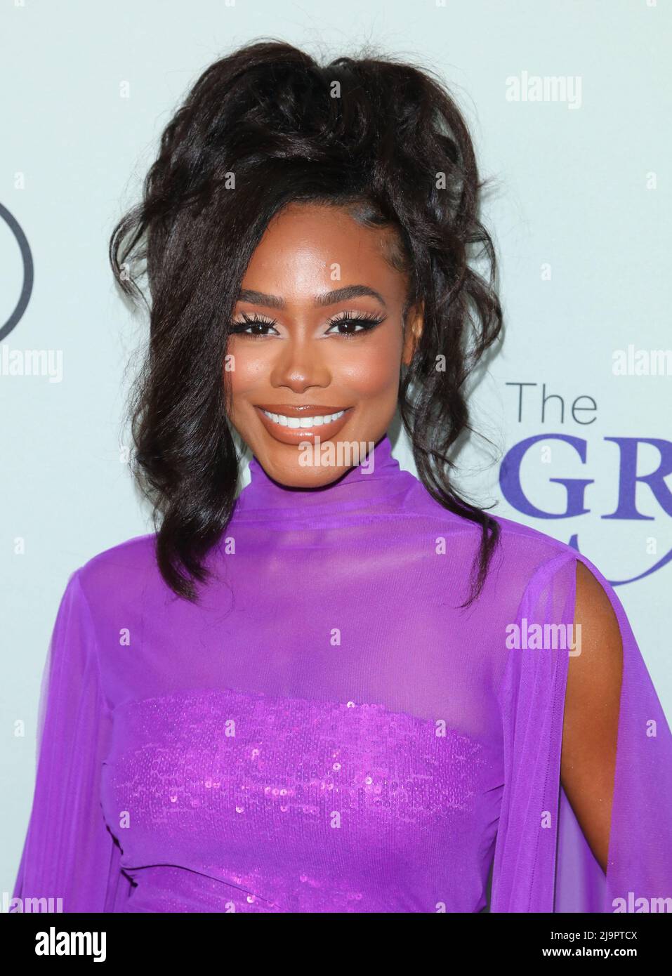 Shannon Thornton arrives at The 47th Annual Gracie Awards held at The ...