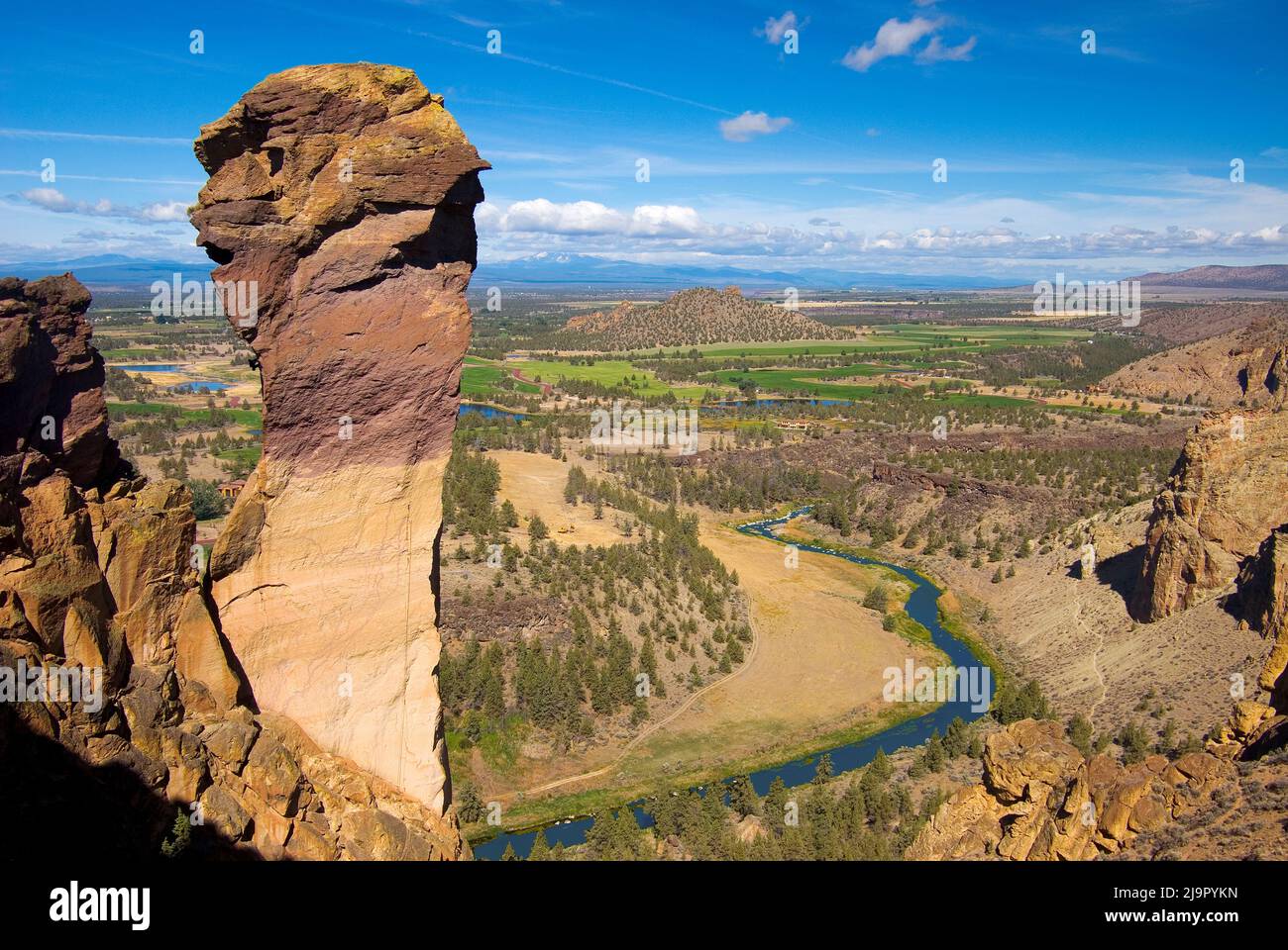 Monkey Face, Crooked River in Smith Rock State Park, Oregon Stock Photo ...