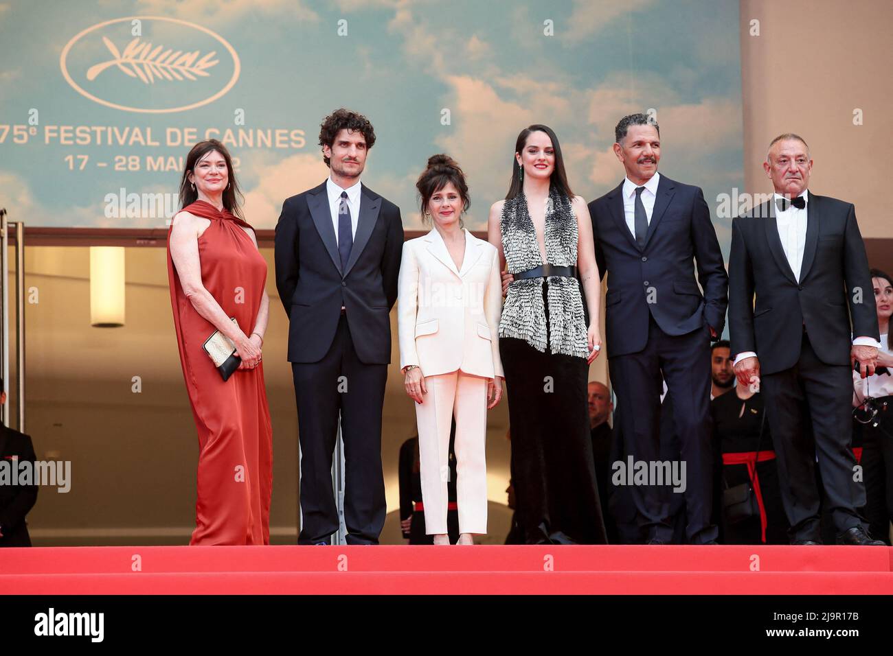 Anouk Grinberg, Louis Garrel, Noémie Merlant, Roschdy Zem, Anne ...