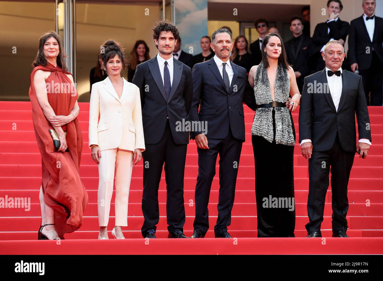 Anouk Grinberg, Louis Garrel, Noémie Merlant, Roschdy Zem, Anne ...