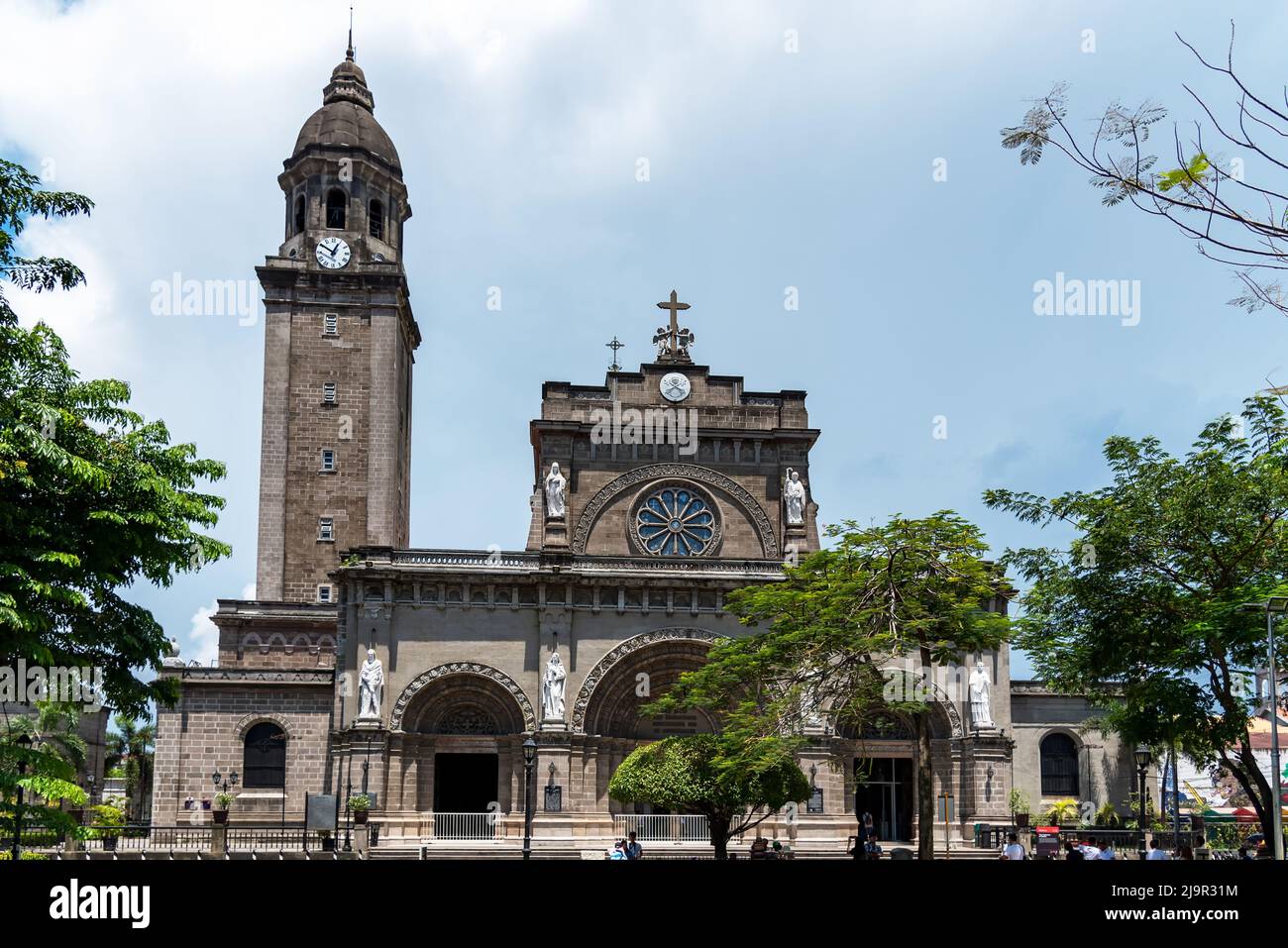 Manila Cathedral Intramuros Plaza de Roma Philippines Stock Photo - Alamy