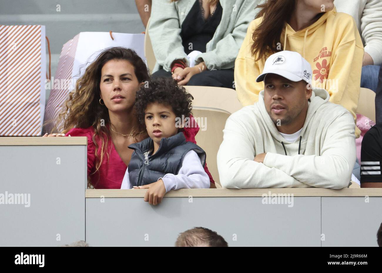 Enzo tsonga hi-res stock photography and images - Alamy