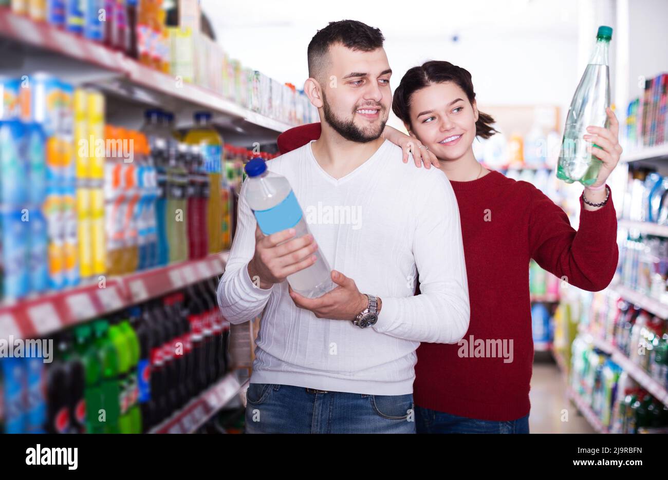 Hypermarket line people hi-res stock photography and images - Alamy