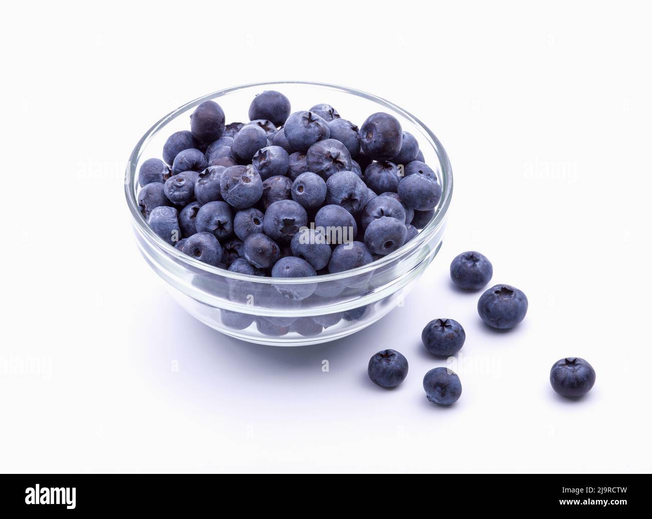 Blueberries in bowl isolated hi-res stock photography and images - Alamy