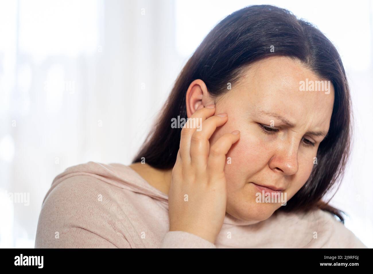 Trigeminal nerve hi-res stock photography and images - Alamy