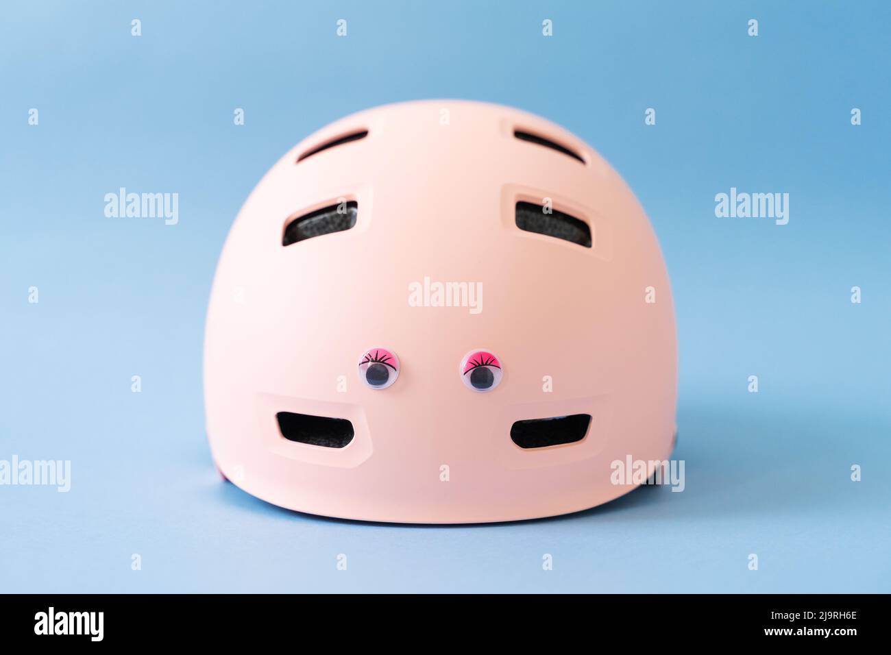 Pink bike doll hi-res stock photography and images - Alamy