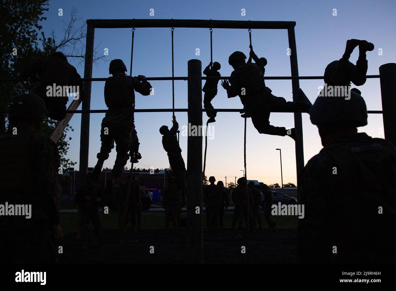 Marine corps martial arts instructor trainer hi-res stock photography ...
