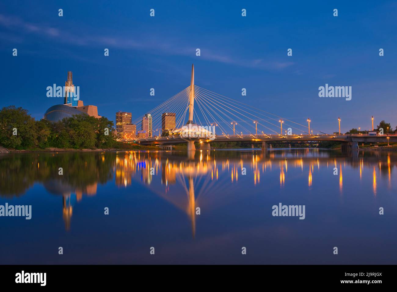 Winnipeg city skyline hi-res stock photography and images - Alamy