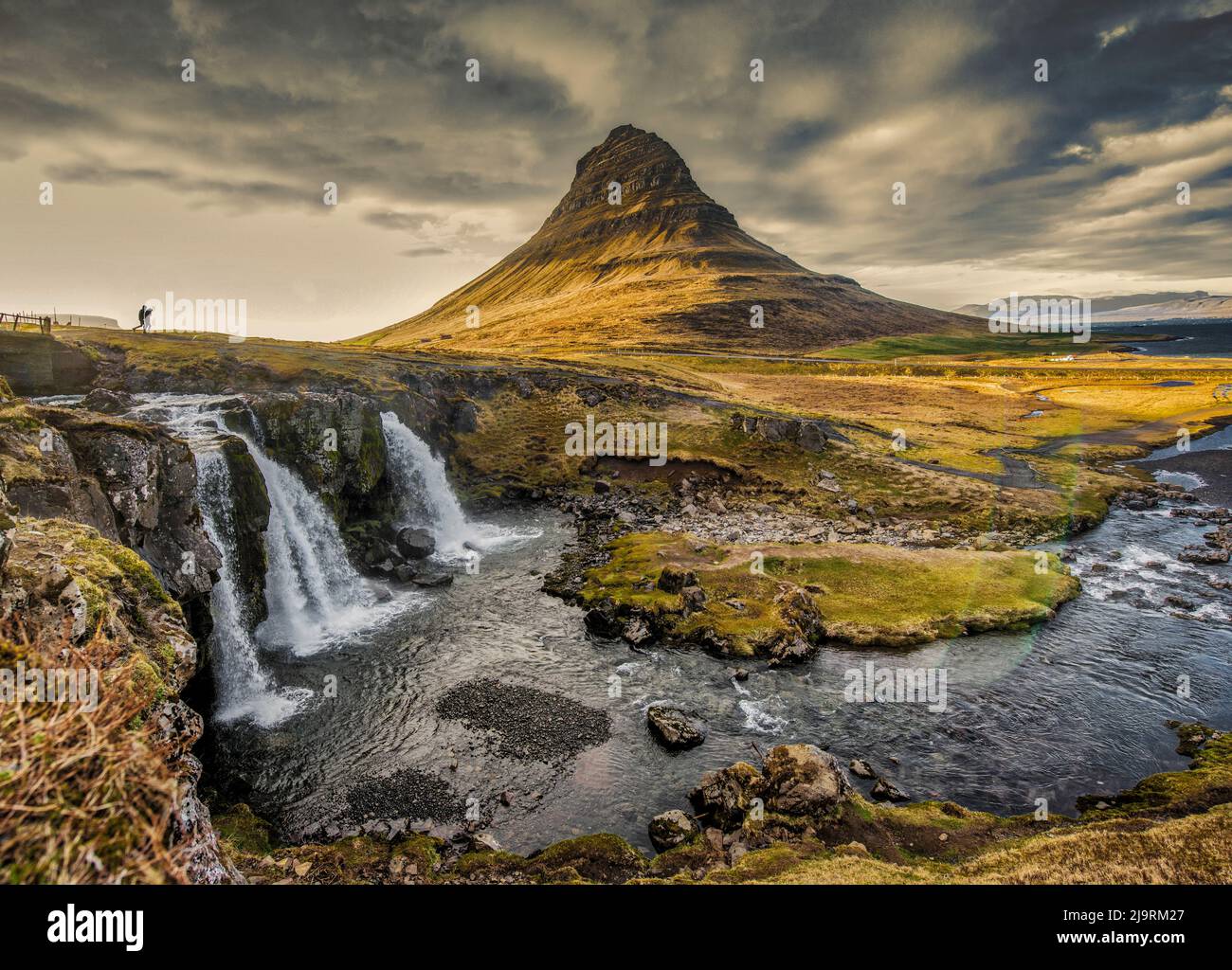 Kirkjufellsfoss falls hi-res stock photography and images - Alamy