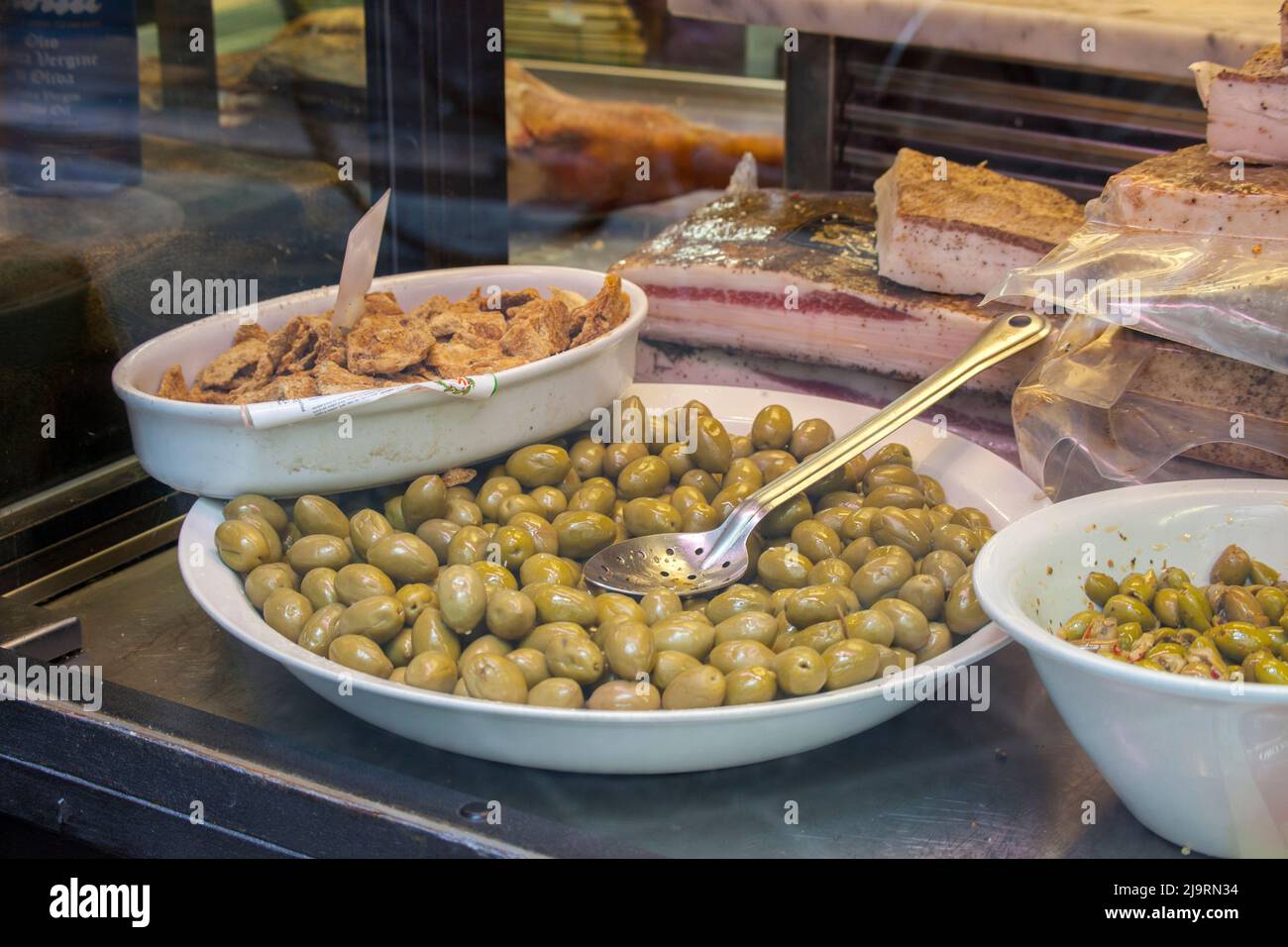 Market lucca tuscany hi-res stock photography and images - Alamy