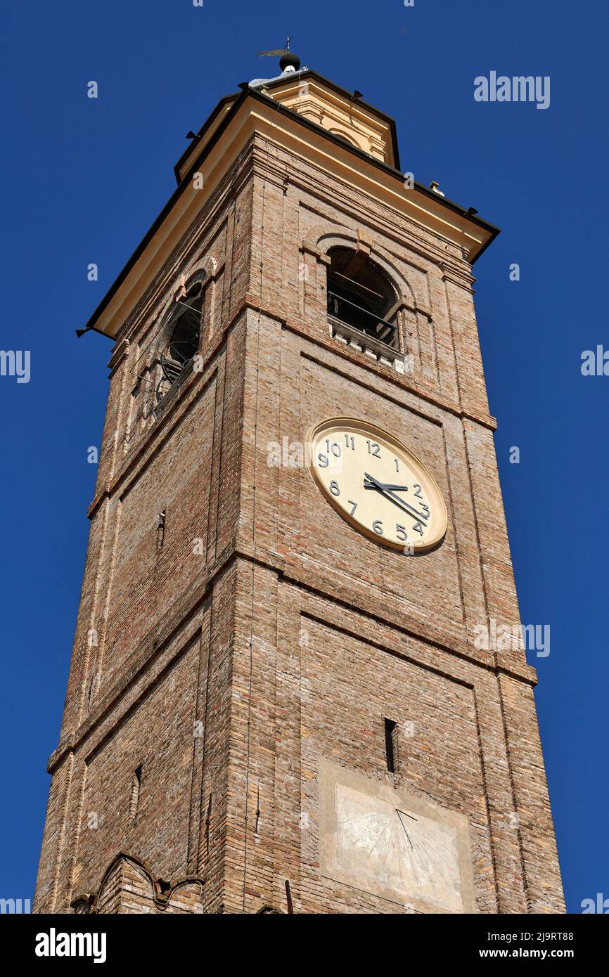 Calvisano (Bs), Italia, la Torre Civica Stock Photo - Alamy