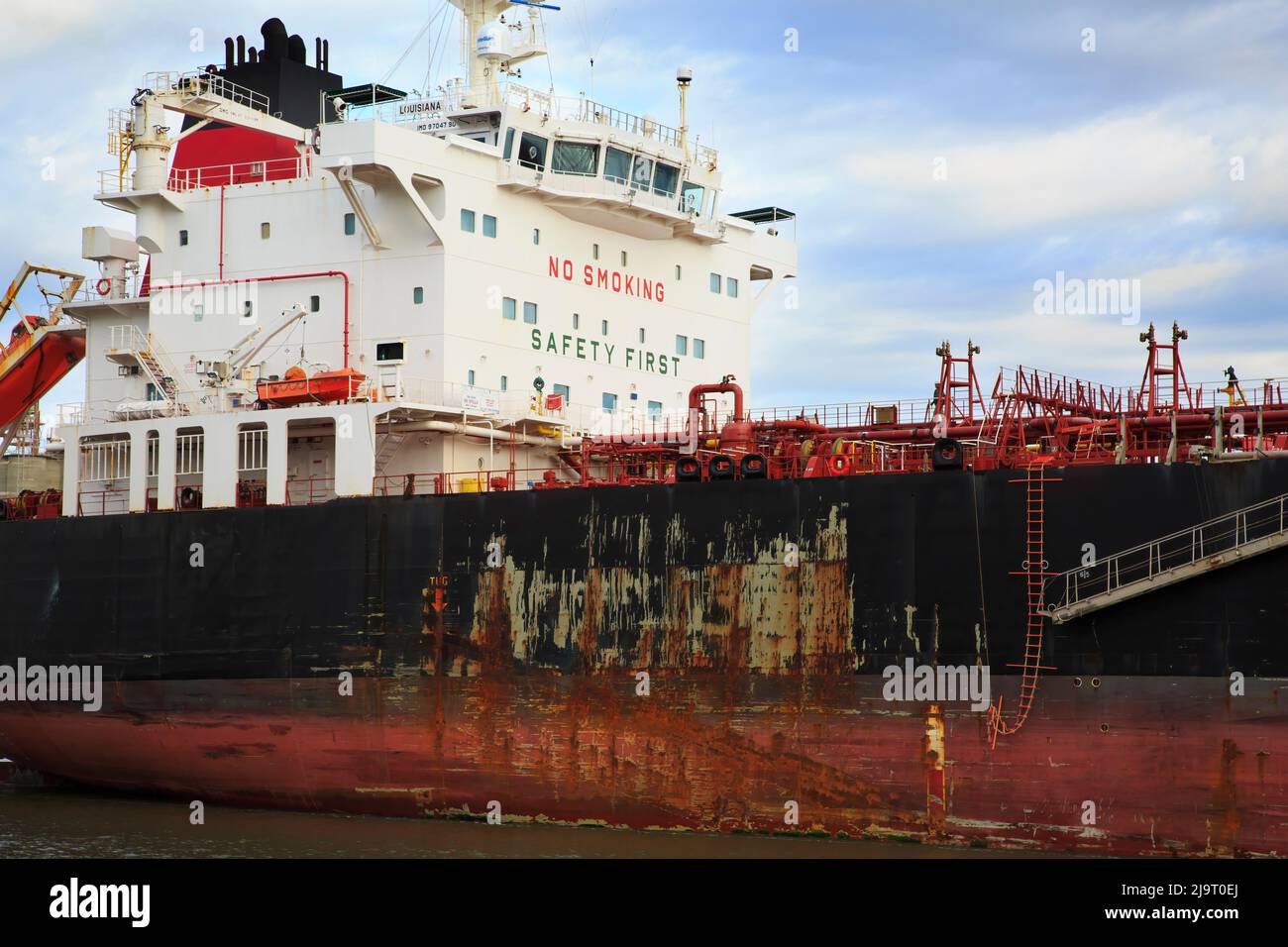 USA, Georgia, Savannah. Tanker leaving Savannah Harbor. (Editorial Use ...