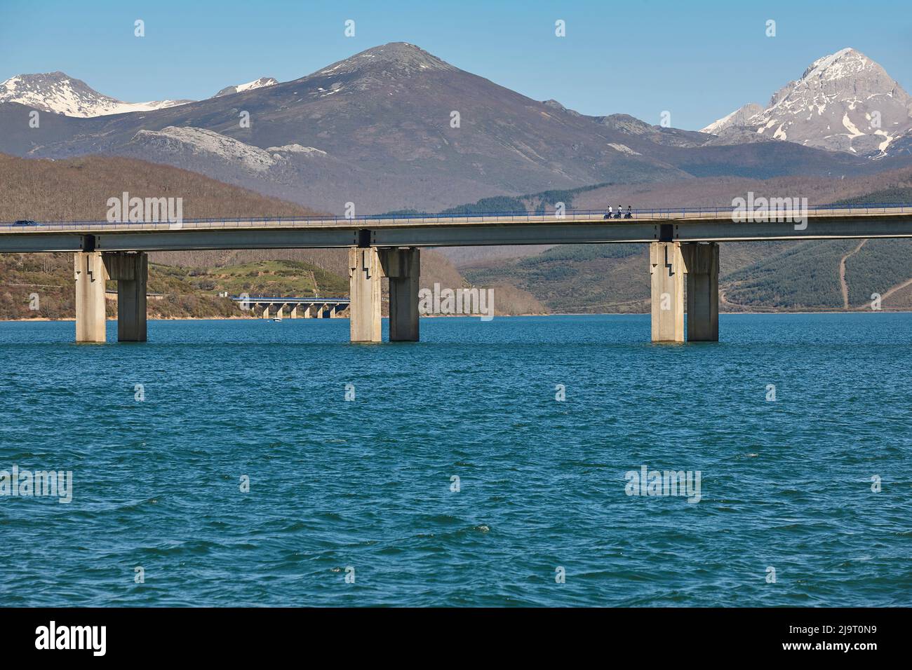 Riano dam hi-res stock photography and images - Alamy