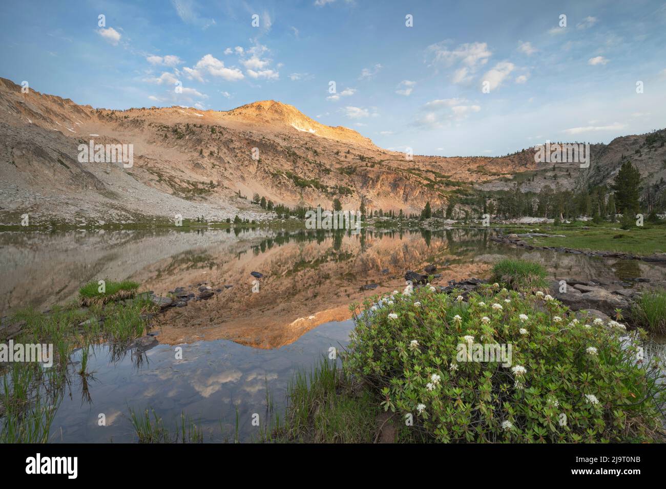 Alice lake loop hi-res stock photography and images - Alamy