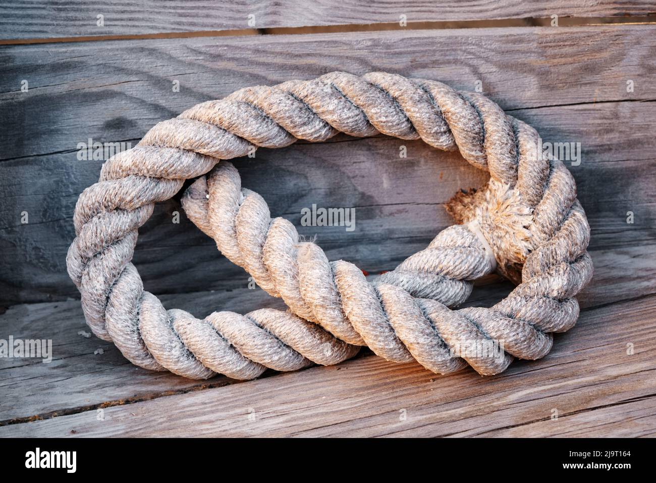 Ancient rope hi-res stock photography and images - Alamy