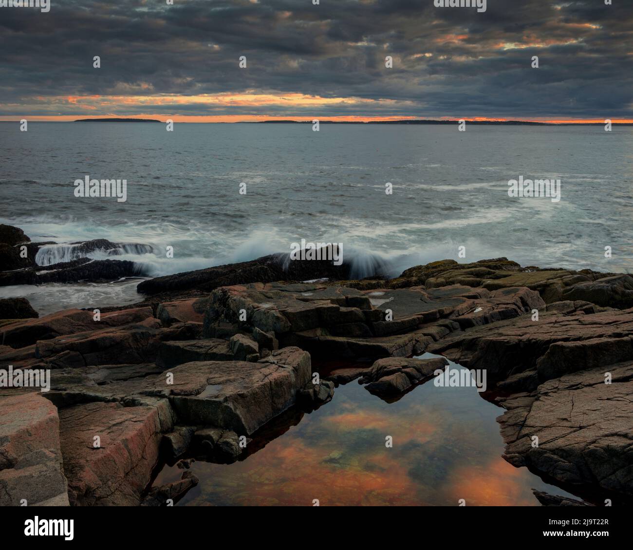 Moody sunset of ocean hi-res stock photography and images - Alamy