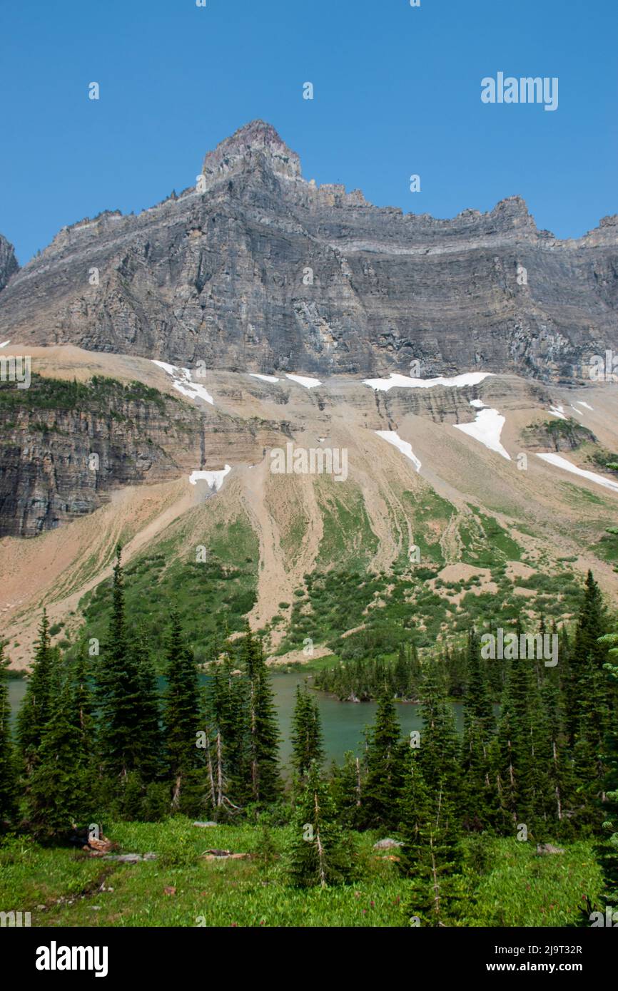 Iceberg peak hi-res stock photography and images - Alamy