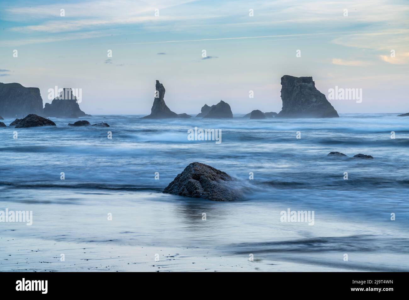 Wizards hat hi-res stock photography and images - Alamy