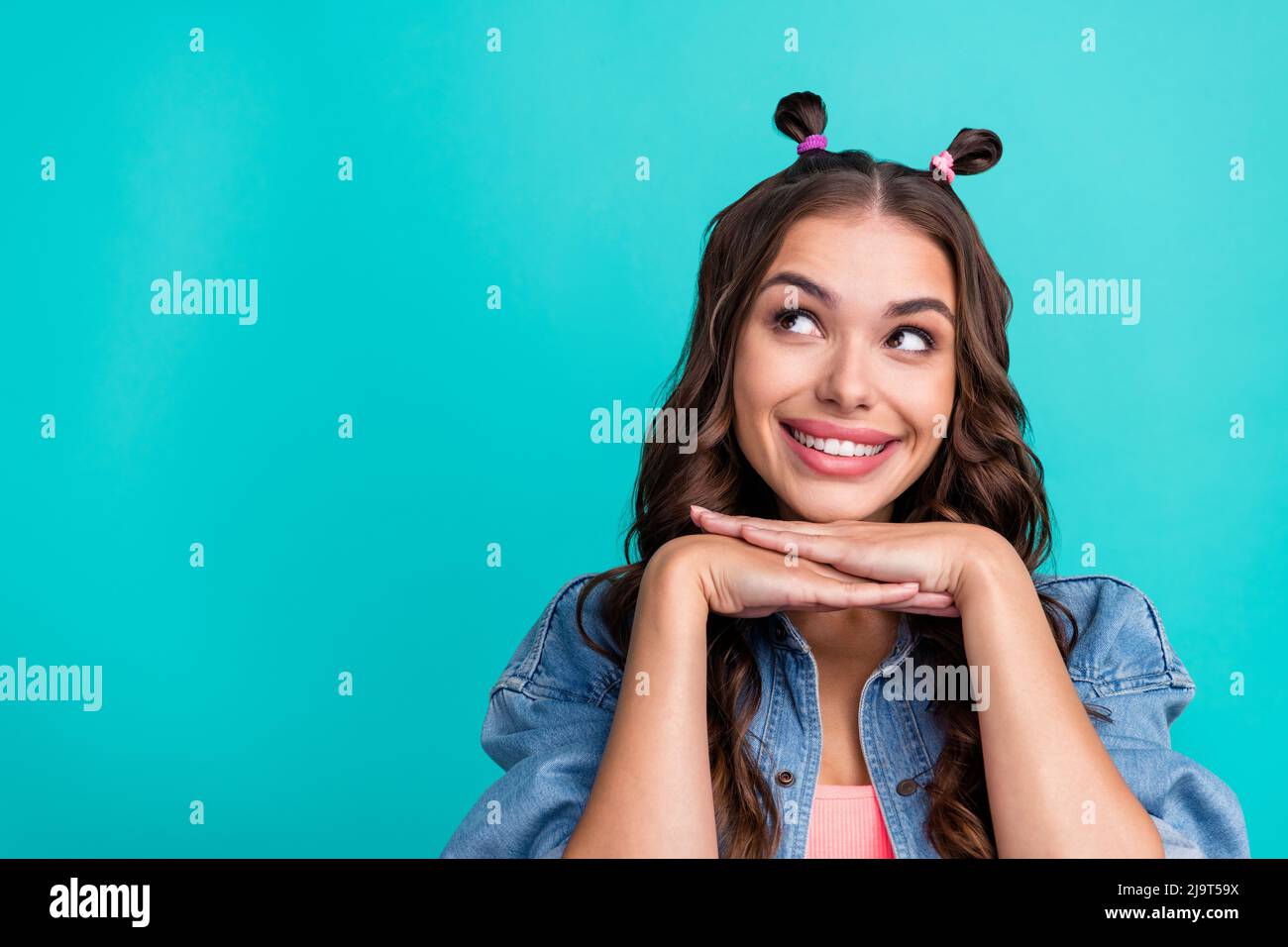 Photo of young pretty girl wonder dreamy look empty space hmm creative ...