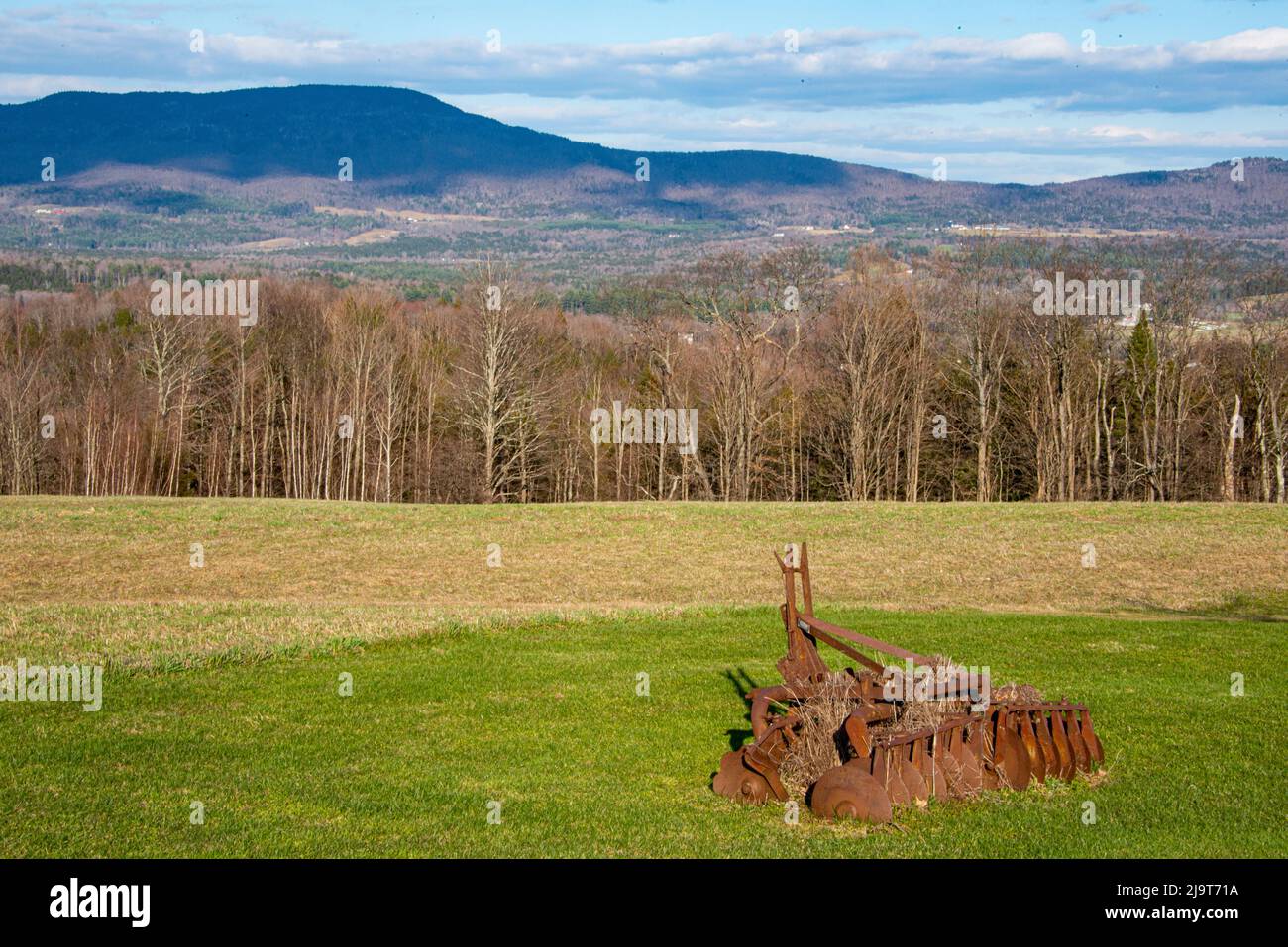 USA, Vermont, Morrisville. Stagecoach Lane, looking out at Worcester ...
